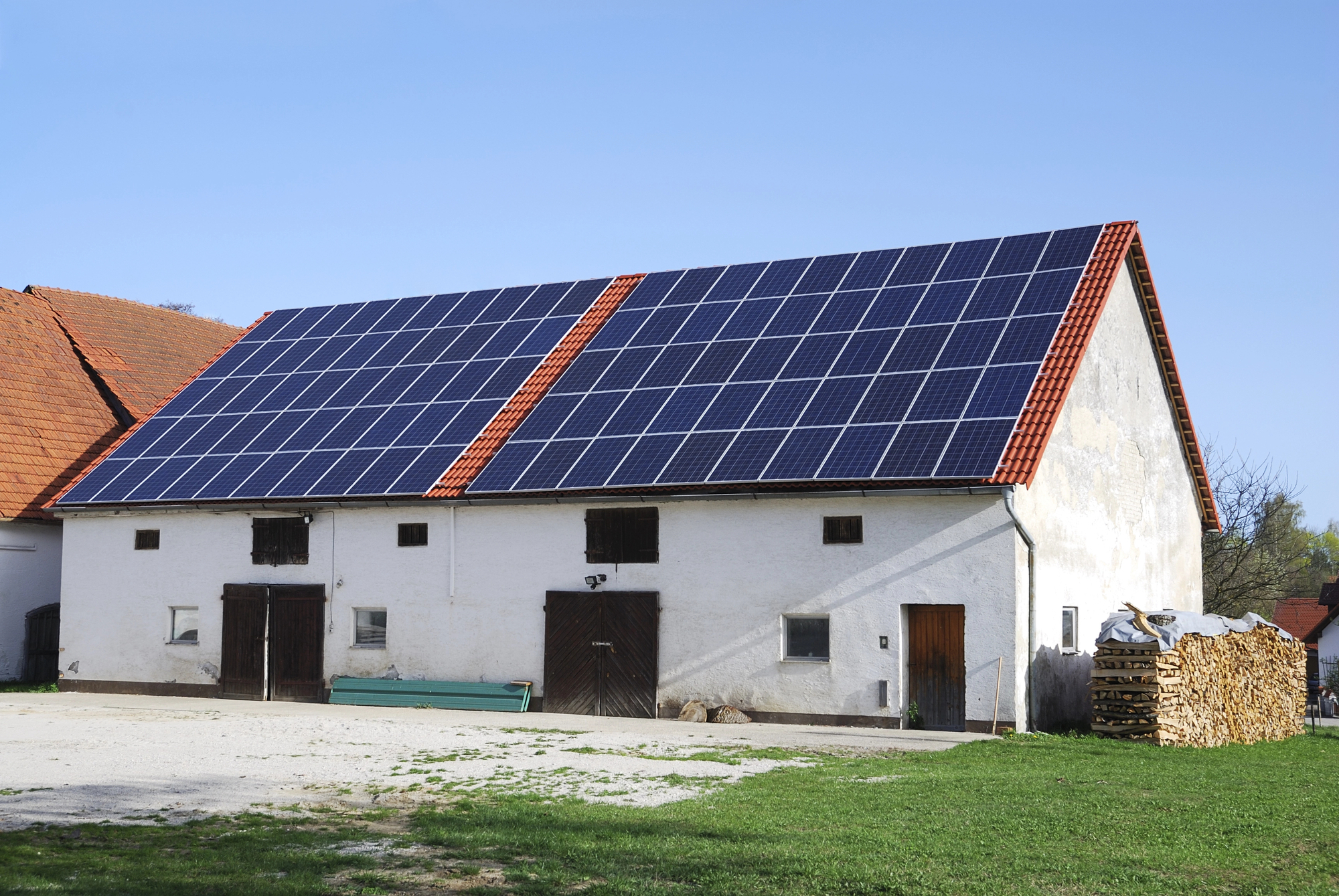 What are Agrivoltaics and How Can They Revolutionise Agriculture?